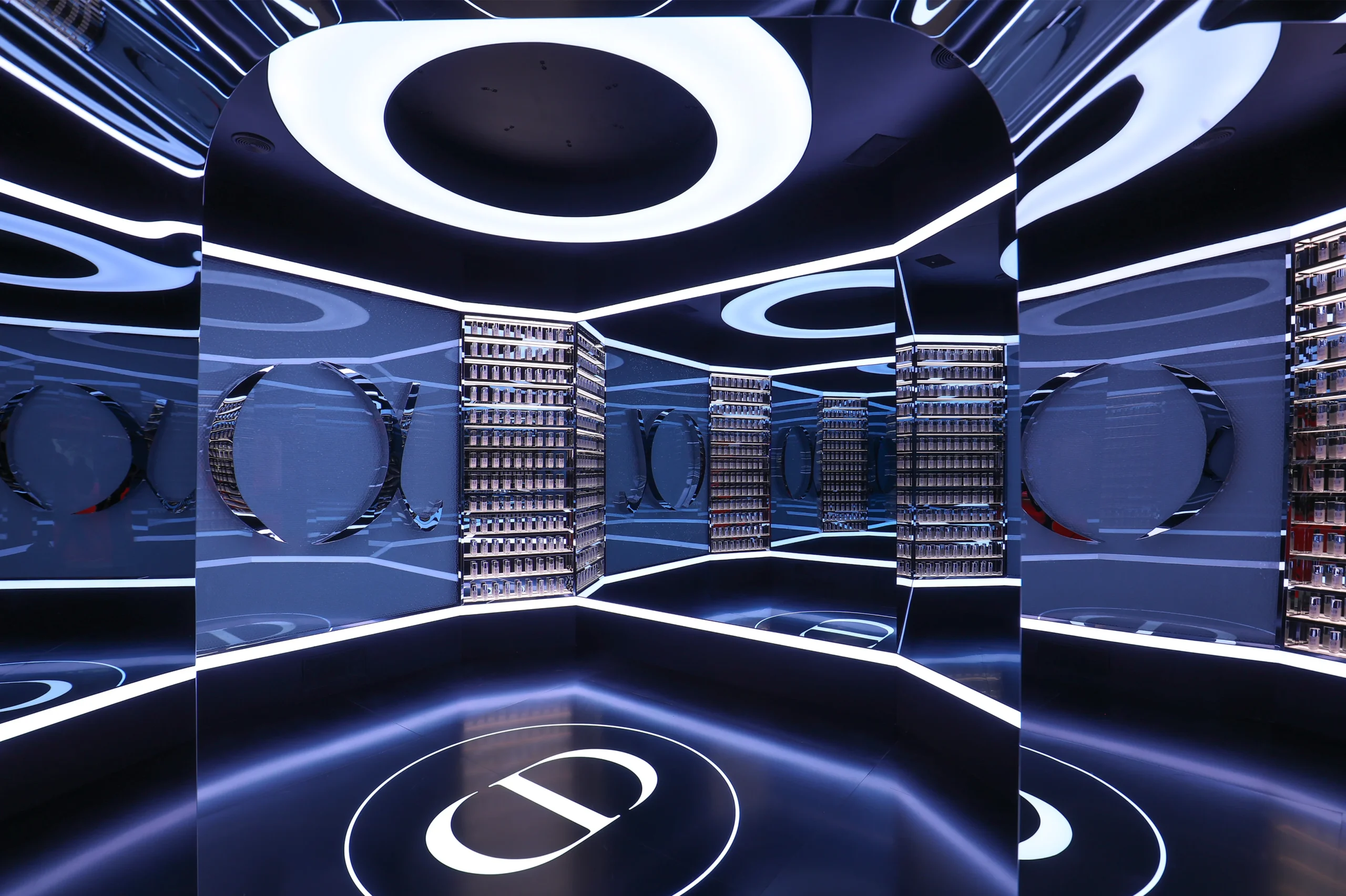 Dior immersive experience | Golden Mama